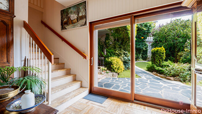 Poitiers, Couronneries : Maison 7 pièces à vendre