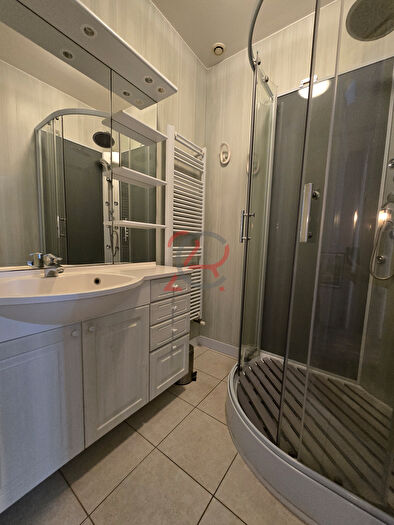 Maison à louer - Cognac, Champ de Foire - 4 pièces - 2 chambres