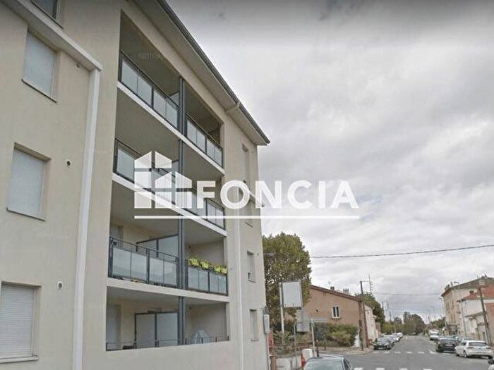 Appartement à louer - centre Ville-La Chartonnière-La Barre, Villefranche-sur-Saône - 2 pièces - 1 chambre