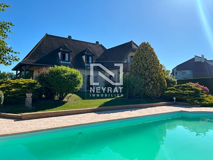 Maison à vendre - Saint-Eusèbe - 6 pièces - 4 chambres