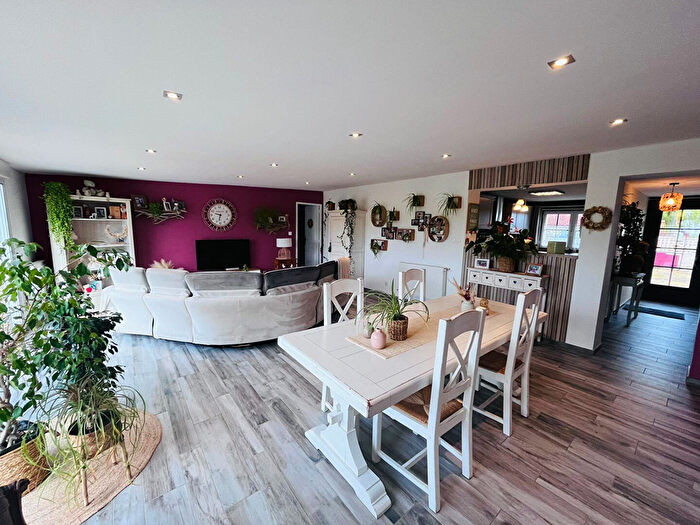 Maison 12 pièces à vendre à Nielles-lès-Calais