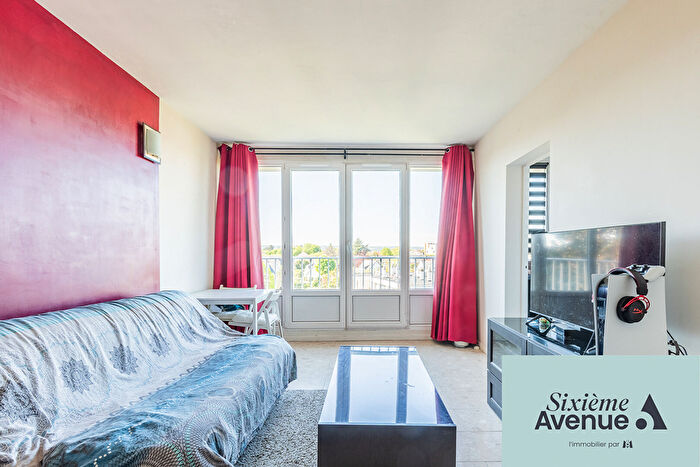 Appartement à vendre - Carrières-sur-Seine, Centre historique - 1 pièce