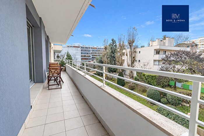 Appartement à vendre - Saint-Cloud, Fouilleuse, Val dOr - 6 pièces - 4 chambres