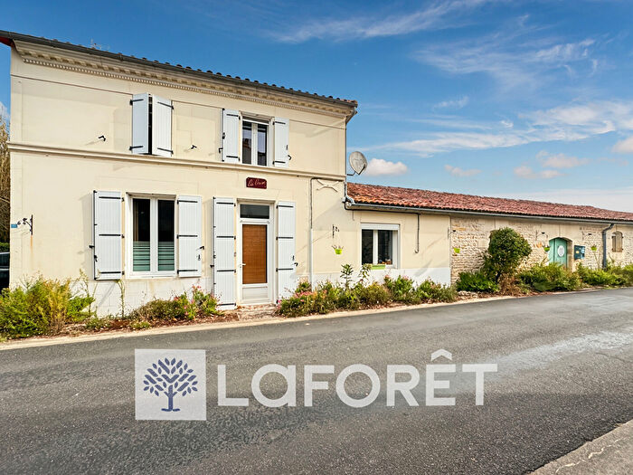 Virollet : Maison 6 pièces à vendre