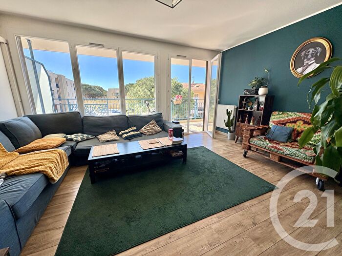 Appartement à vendre - Le Lavandou, Centre-ville, Plage du Lavandou, Pointe Pilon - 3 pièces - 2 chambres