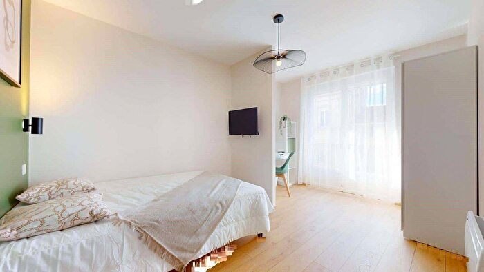 Appartement à louer - Fauriel, Saint-Étienne - 1 pièce