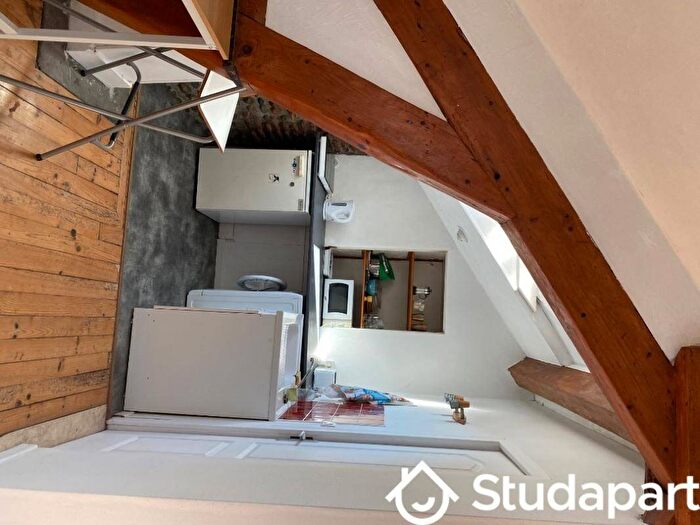 Appartement à louer - XIV Juillet, Pau - 1 pièce - 1 chambre