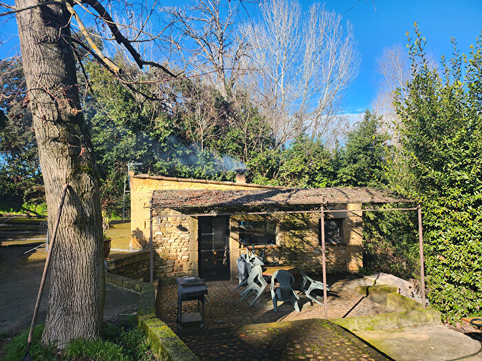 Maison à vendre - Saint-Maximin - 2 pièces - 1 chambre