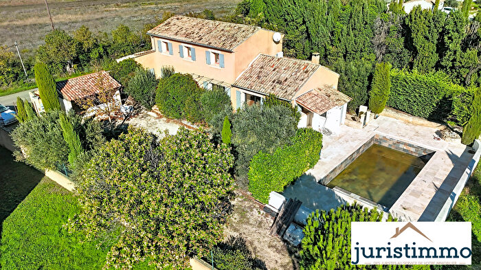Maison à vendre - Travaillan - 7 pièces - 5 chambres