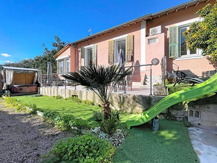 Maison à vendre - Nice, Corniche Fleurie - 3 pièces - 2 chambres