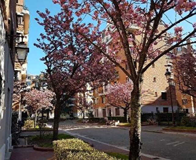 Danube-Porte des Lilas, Paris 19ème arrondissement : Appartement 3 pièces à louer