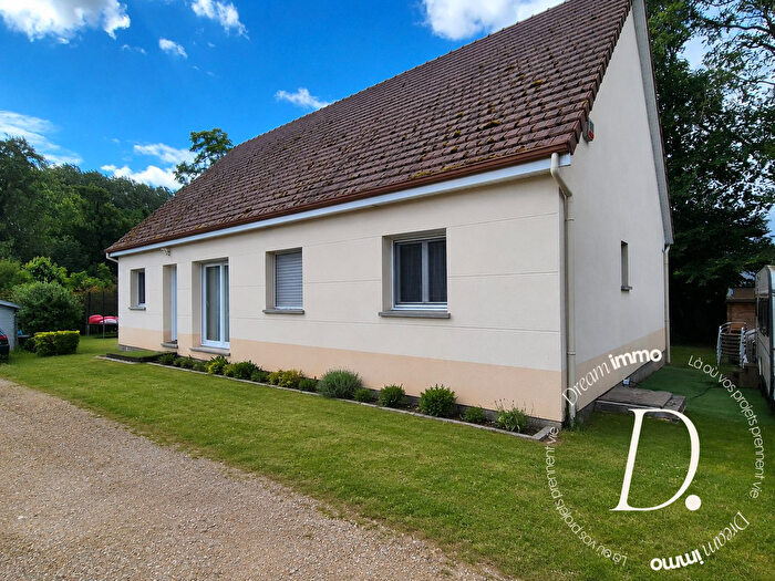 Tourny : Maison 6 pièces à vendre