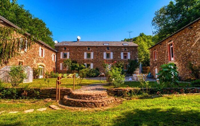 Valence-dAlbigeois : Maison 16 pièces à vendre