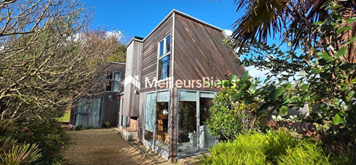 Maison à vendre - Plestin-les-Grèves - 7 pièces - 5 chambres