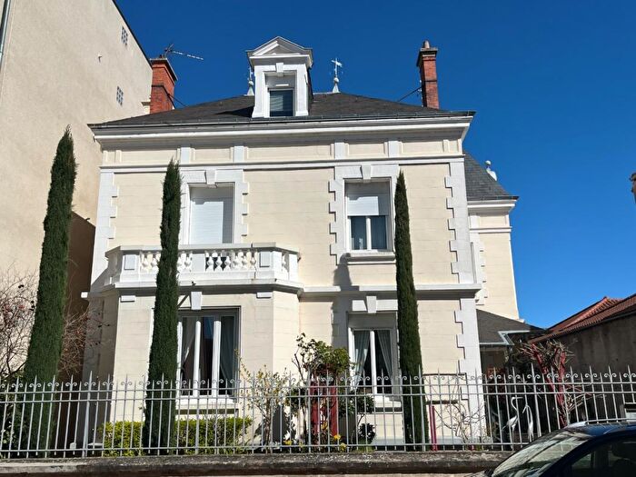 Maison à vendre - Feurs - 10 pièces