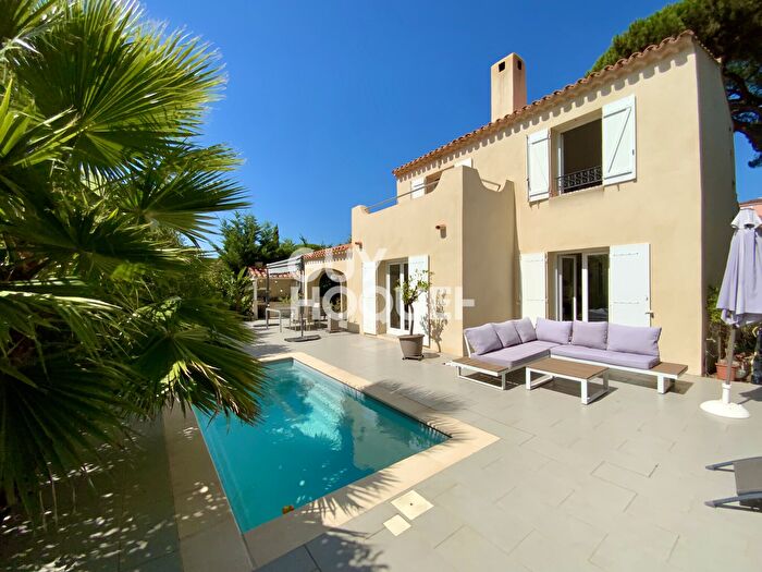 Maison à vendre - Sainte-Maxime, Saquèdes, Quilladou, Garonnette, Golfe - 5 pièces - 4 chambres