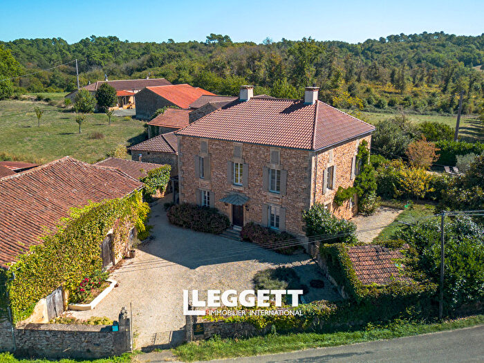 Fumel : Maison 19 pièces à vendre