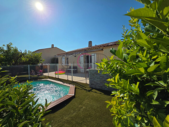 Maison à vendre - La Fare-les-Oliviers - 4 pièces - 3 chambres