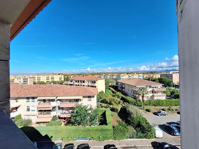 Appartement à vendre - Fréjus, Centre-ville - 3 pièces - 3 chambres