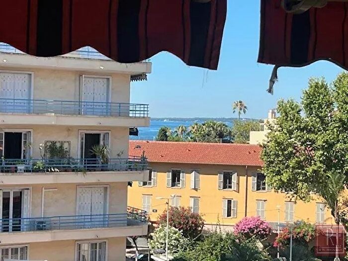 Antibes, Juan-les-Pins, Le Cap : Appartement 2 pièces à vendre