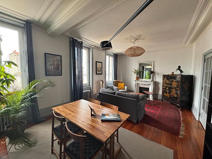 Appartement à louer - Cherbourg-Octeville, Centre-ville - 3 pièces - 2 chambres