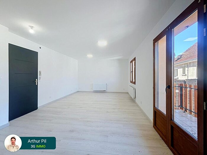Maisons à vendre et appartements à louer - 2