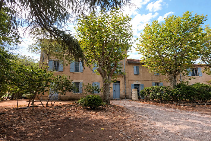 Appartement à louer - Aix-en-Provence, Les Milles - 3 pièces - 2 chambres