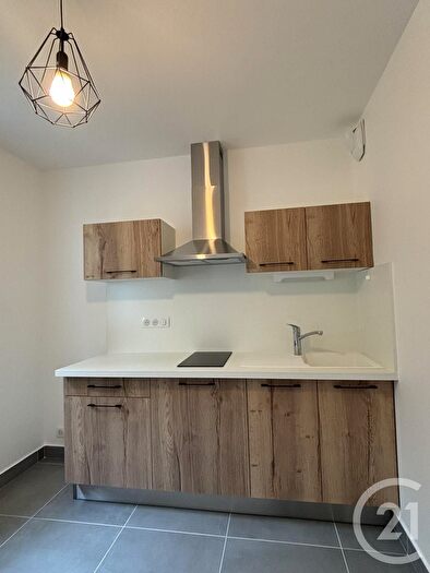 Appartement à louer - Vic-sur-Cère - 2 pièces - 1 chambre