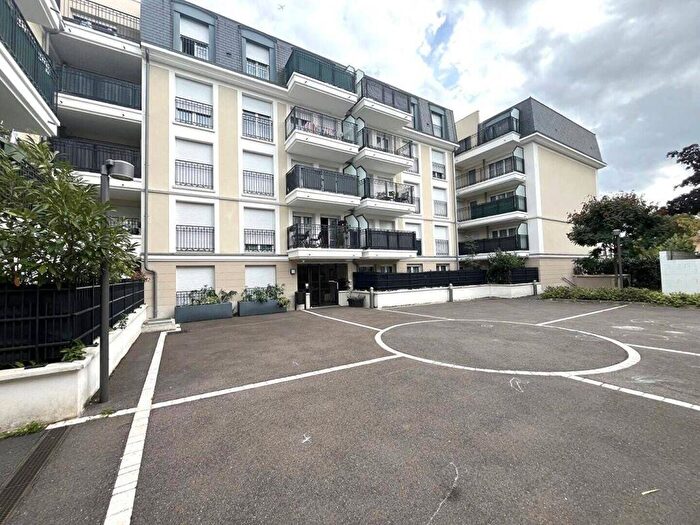 Appartement à louer - Hôtel de Ville-Bel Air, Franconville - 1 pièce