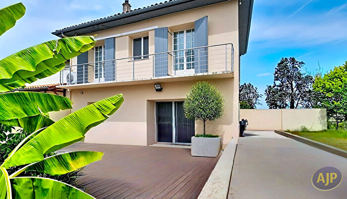 Maison 5 pièces à vendre à Arveyres