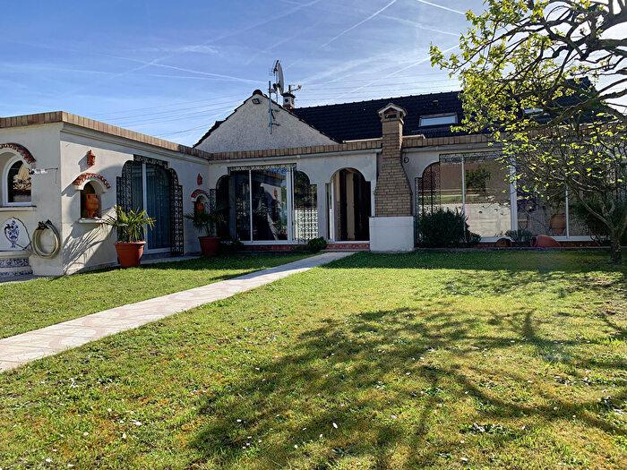 Gagny, Plateau, Franceville : Maison 7 pièces à vendre