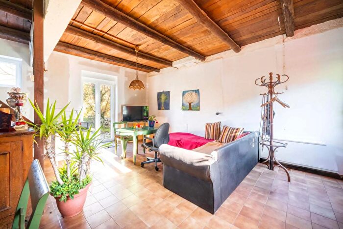 Maison à vendre - Vissec - 4 pièces - 3 chambres