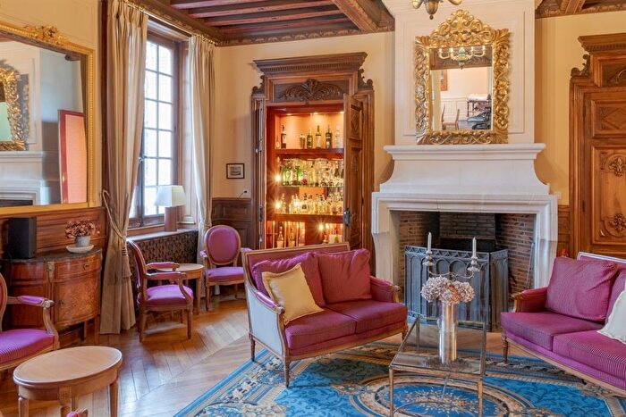 Maison 16 pièces à Blois, à vendre