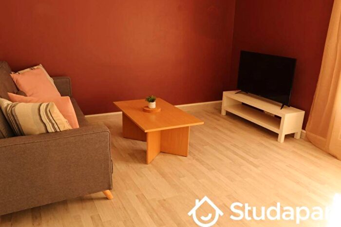 Appartement à louer - Gare-Sud, Le Mans - 1 pièce - 3 chambres