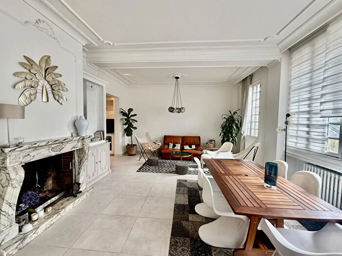 Maison à vendre - Nîmes, Jean Jaurès - 5 pièces - 3 chambres