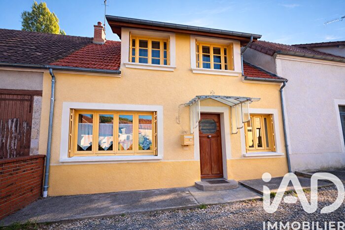 Maison à vendre - Cosne-Cours-sur-Loire - 4 pièces - 2 chambres