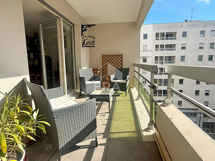 Villeurbanne, République, Tolstoi - Appartement 4 pièces à vendre