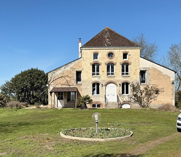 Maison à vendre - Saint-Martin-des-Bois - 9 pièces - 7 chambres