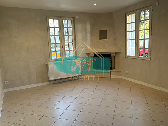 Maison à louer - Bouffémont - 4 pièces - 3 chambres