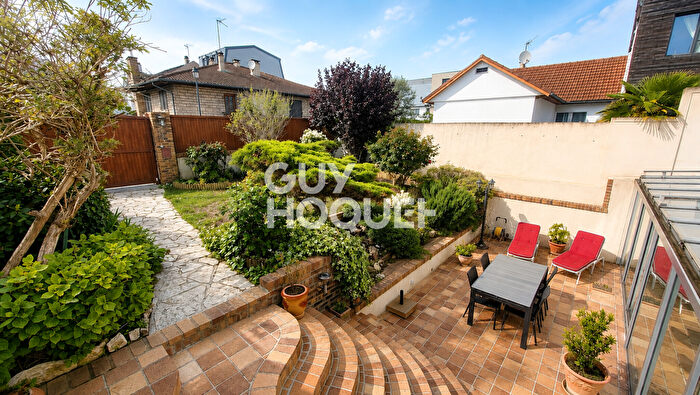Maison 7 pièces à vendre à Colombes, Agent Sarre