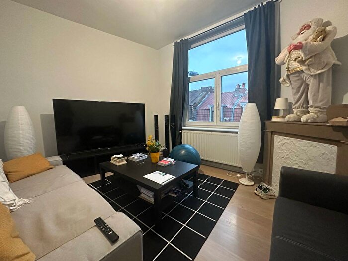 Appartement à louer - La Madeleine - 2 pièces - 1 chambre