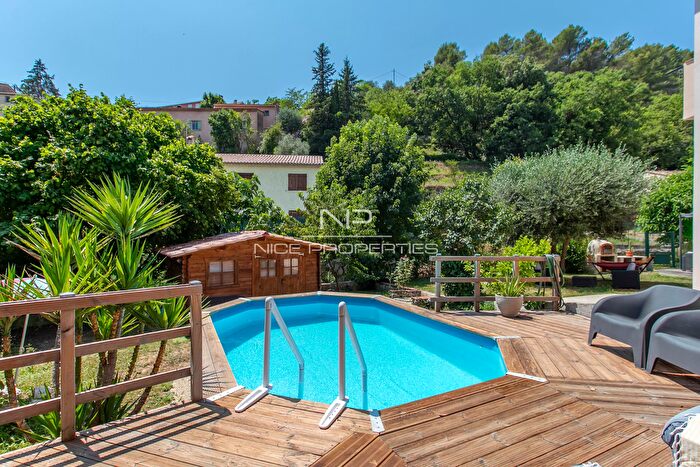 Levens : Maison 6 pièces à vendre