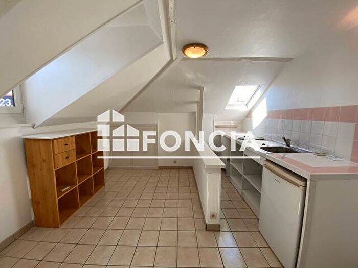 Est, Lisieux - Appartement 2 pièces à louer