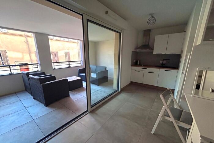 Appartement 1 pièce à Marseille 6ème, Vauban, à louer