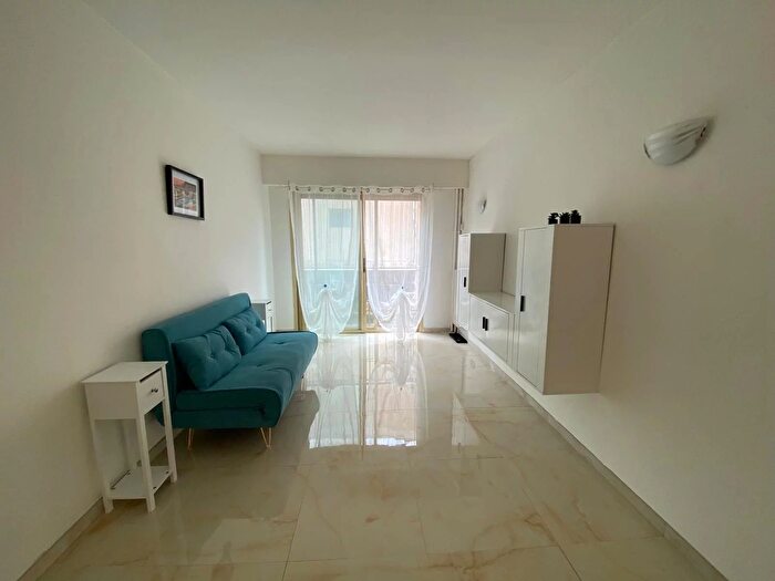 Appartement à vendre - Nice, Californie, Carras - 1 pièce