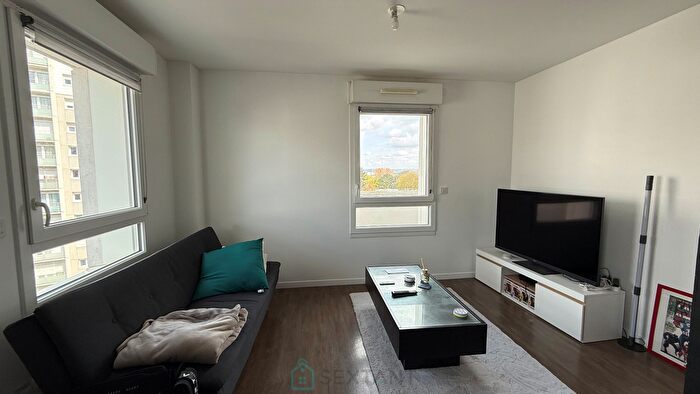 Le Grand-Quevilly, Verdun, Camus, Parc Provinces : Appartement 2 pièces à vendre