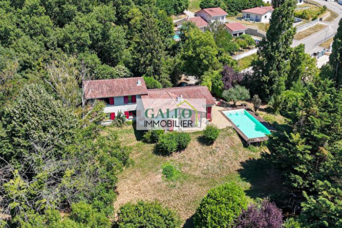 Maison 10 pièces à Les Côtes-d'Arey, à vendre