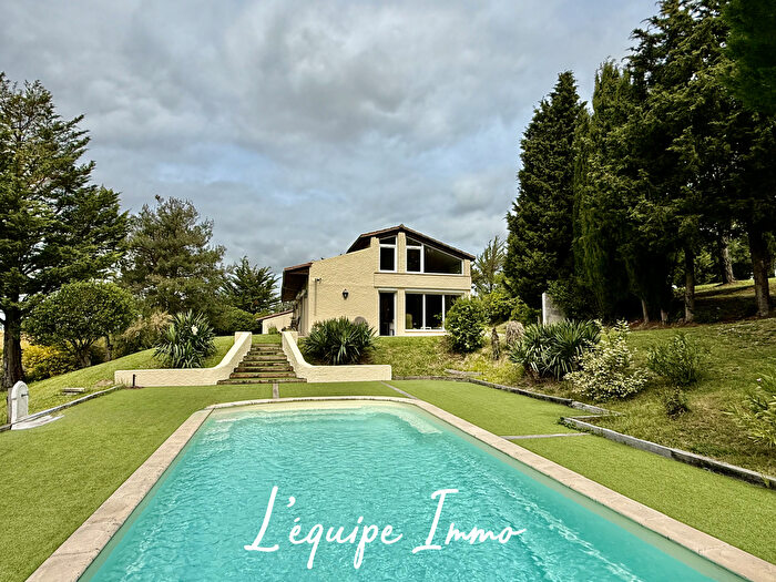 Maison à vendre - Gimont - 8 pièces - 4 chambres