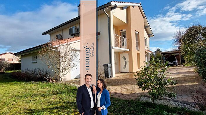 Maison à vendre - Chuzelles - 4 pièces - 3 chambres