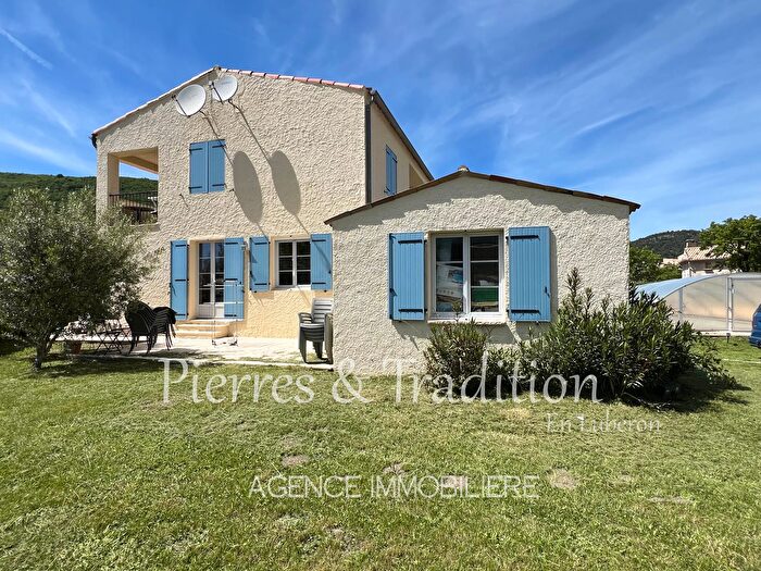 Maison 8 pièces à Saumane, à vendre